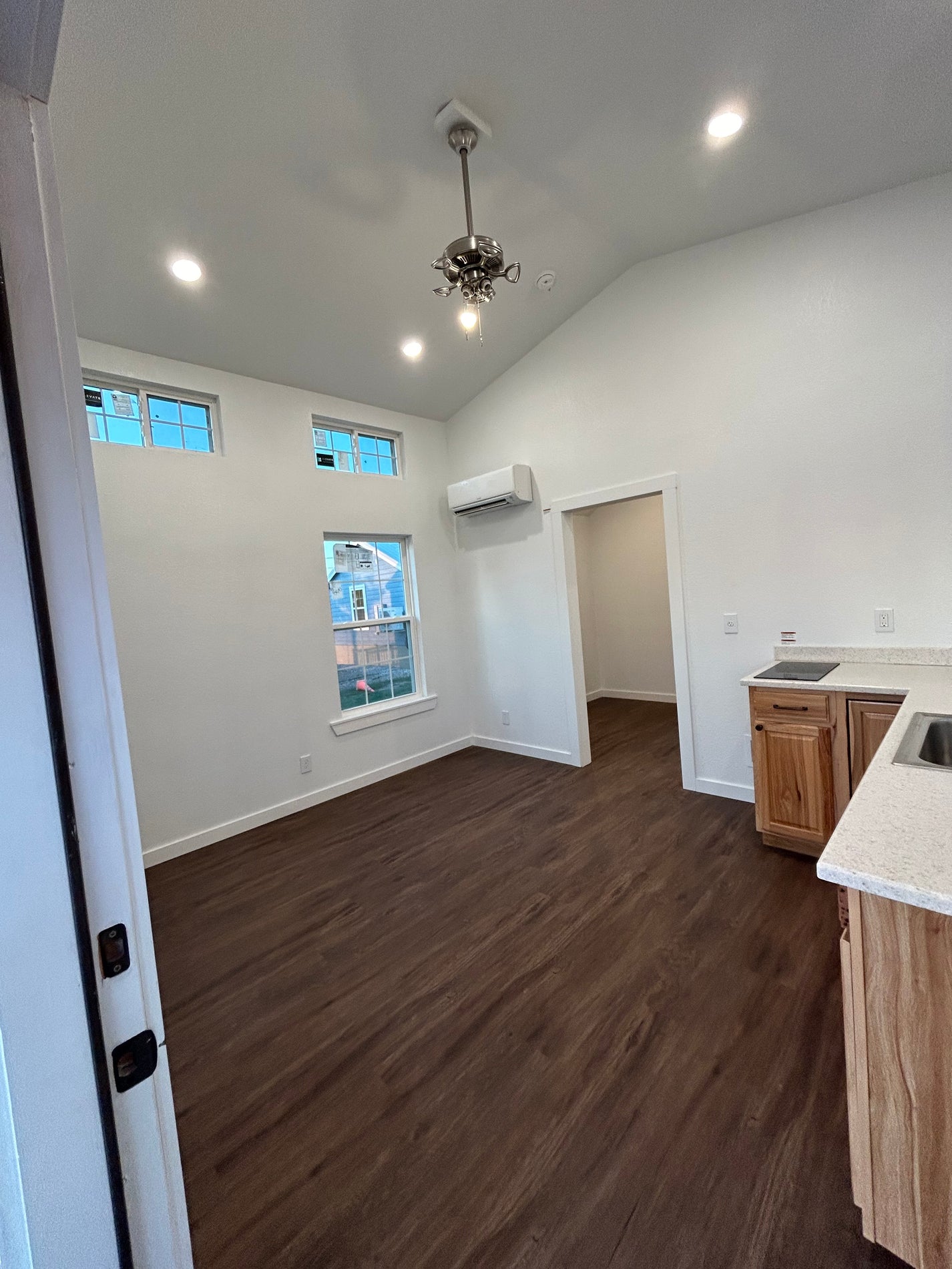 Modern RV Park Model Cottage (RVIA certified) (ALABAMA PRICING) – Amish ...